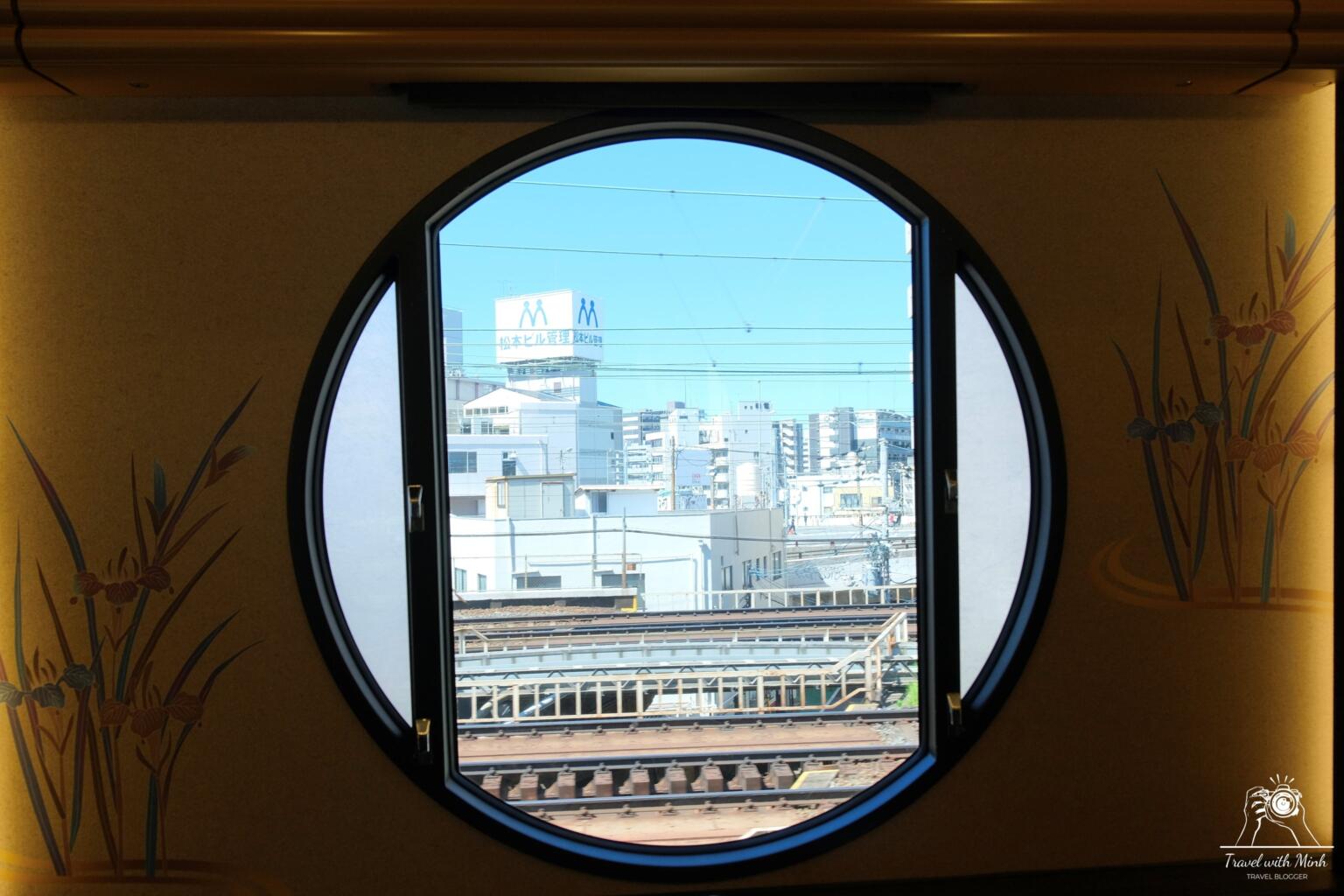 The most beautiful sightseeing train in Osaka – Kyoto – Travel with Minh