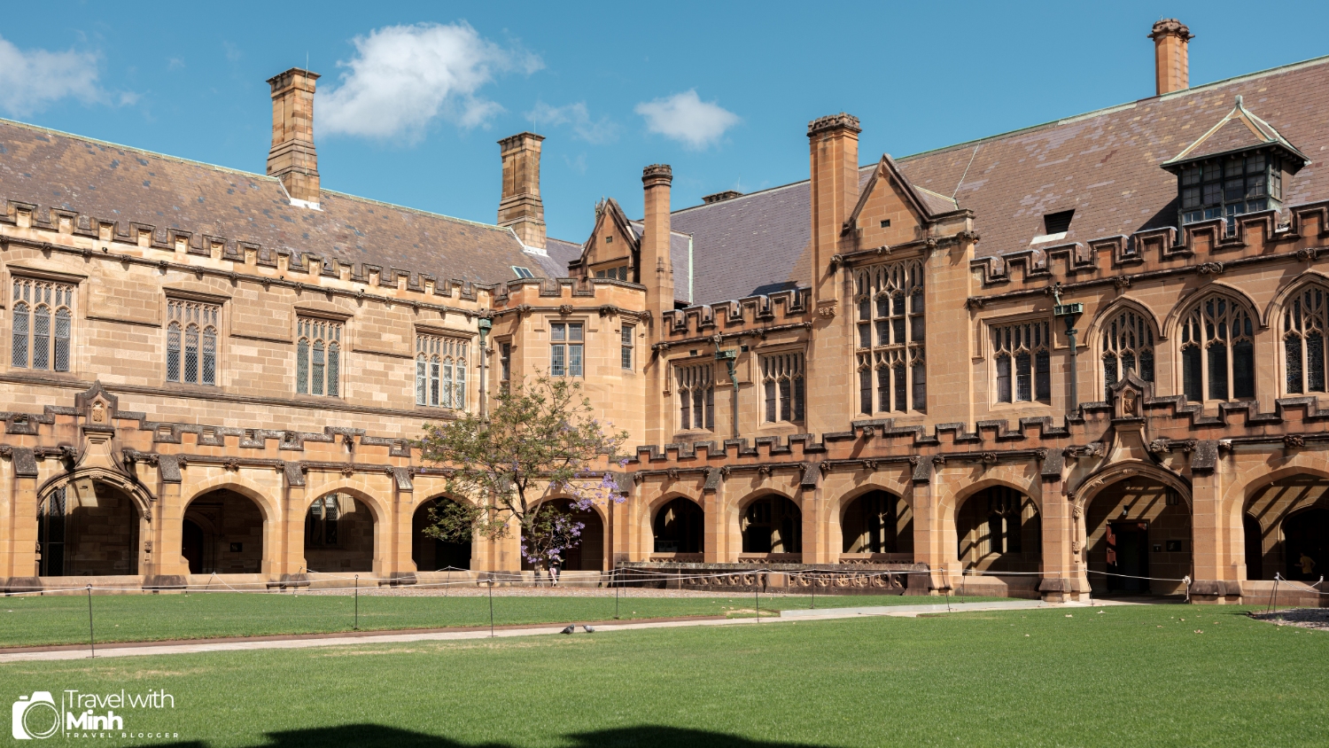 University of Sydney – Hogwarts in real life – Travel with Minh